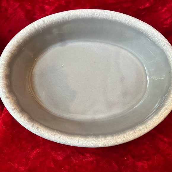 Hull Pottery | Kitchen | Hull Pottery Usa Oven Proof Grey Drip Dish ...